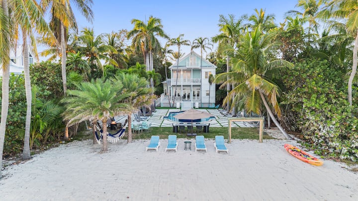 Luxe~beachfront~heated Pool~hot Tub~beach Access - Islamorada, FL