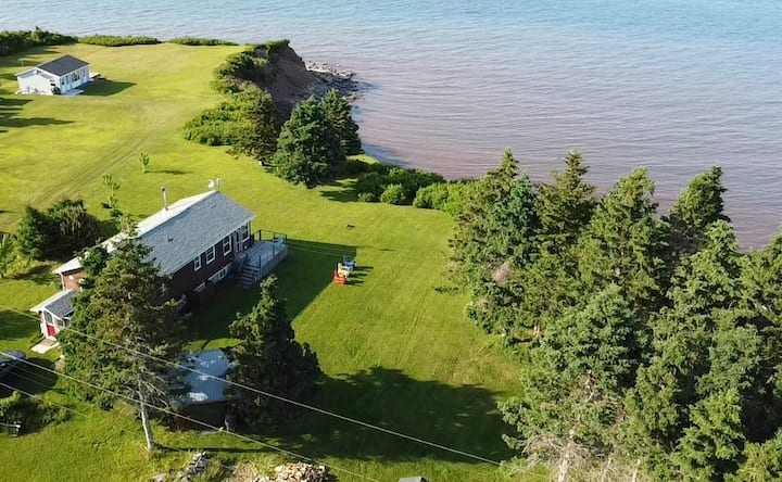 Seaside Escape - Pictou