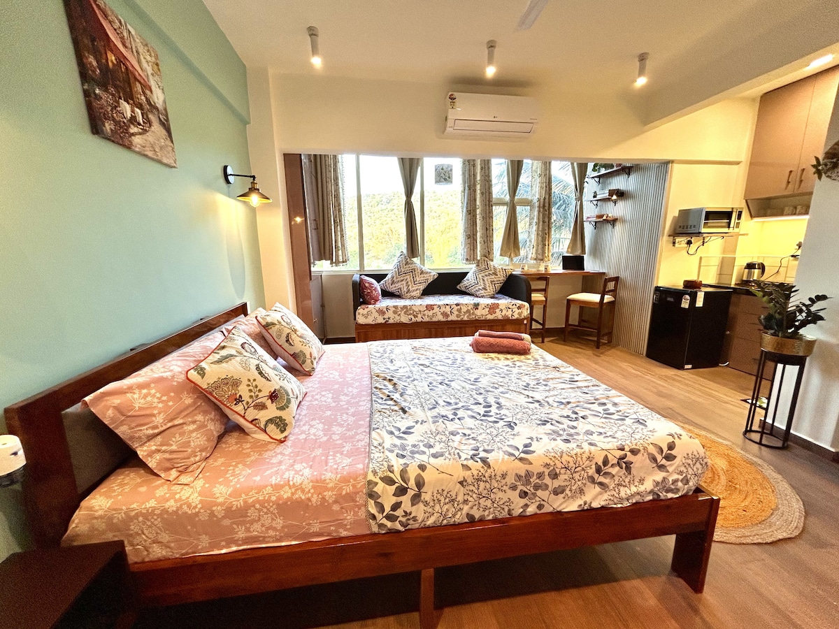 Sashay's Nest-Mountain View Studio mit Pool in Goa - Wohnungen zur ...