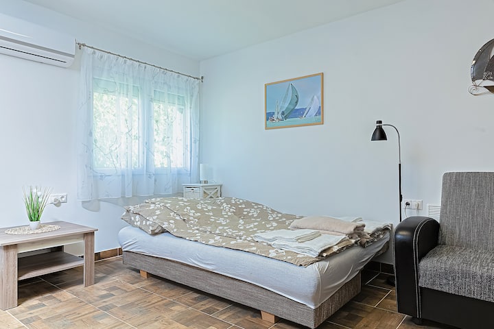 Zephyr-kalóz 
1. Emeleti / 2 Fős /Studio-apartman - Zamárdi