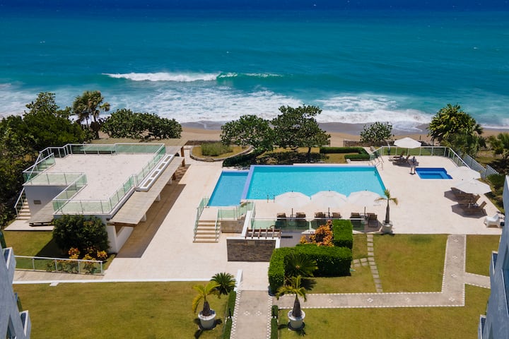 Beautiful Bayrock Beachside Penthouse Suite & Pool - Sosúa