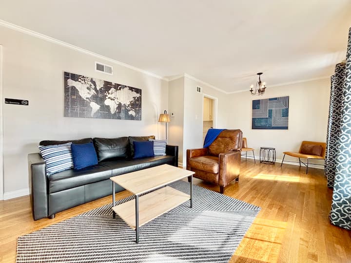 *King Beds - Family Home - Quiet Neighborhood * - Memphis, TN