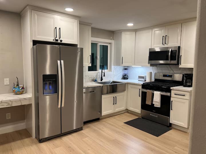 El Cajon Exotic Home By Sd Stay - Lakeside