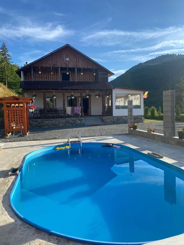 ÎNchiriez Cabana La Munte. - Valea Ierii