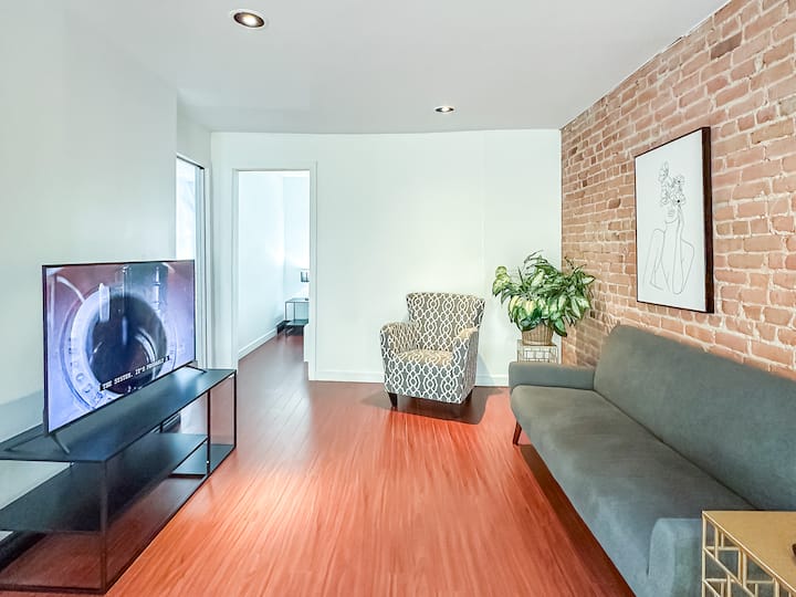 Penthouse 2br - Saint-denis - Montreal