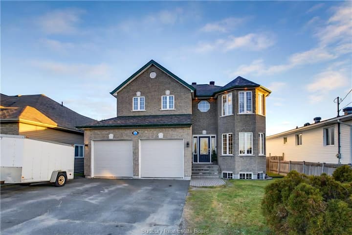 Spacious 1 Bedroom Basement Apartment. - Greater Sudbury