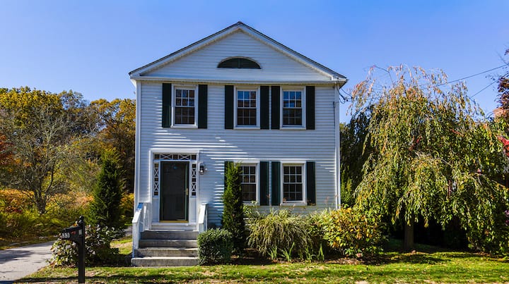 Brookside - In The Heart Of Historic Old Mystic - Mystic, CT