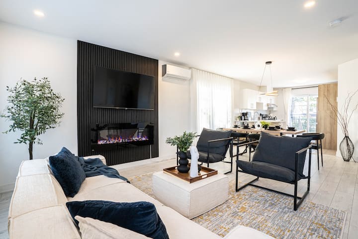 Modern 3br Retreat • Backyard Access •Metro Nearby - Longueuil
