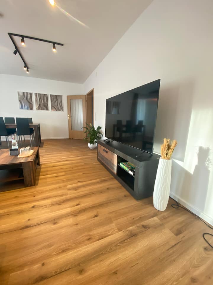 Airbnb City-haus Mit Parkplatz & Garten/8 Betten - Oldenburg