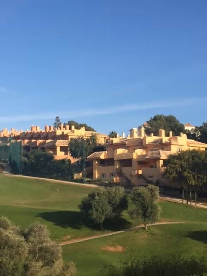 Townhouse Med Frontline Golf Og Sjøutsikt - Marbella