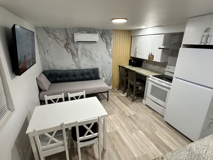 Oasis West 10 Min To The Beach, Free Parking - 마이애미가든스