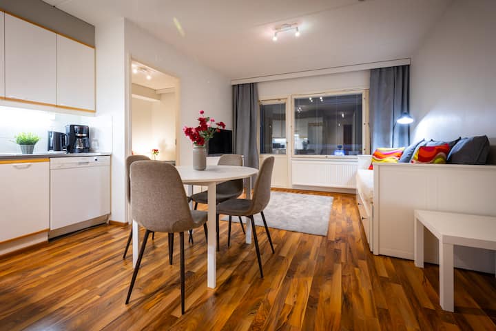 Kodikas Kaksio Saunalla Ja Parvekkeella - Porvoo