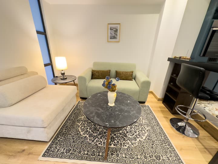 Authentic Two-bedroom In Historic Downtown Amman - Amman