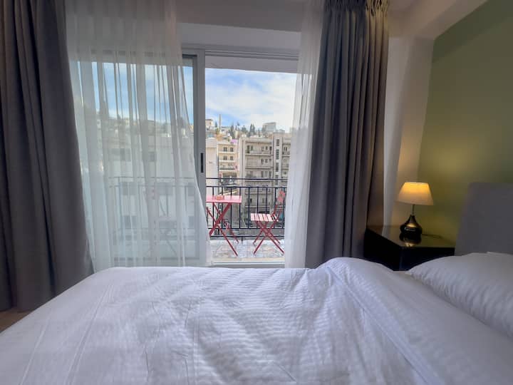 Authentic Two-bedroom In Historic Downtown Amman - Amman