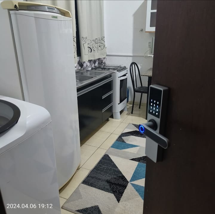 Ap Penas 50m Do Calçadão Fácil Entrar Estacionar - Cascavel