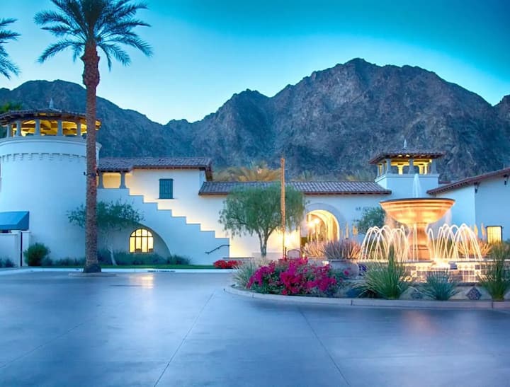 Spanish Hacienda W/ Breathtaking Mountain Views! - La Quinta, CA