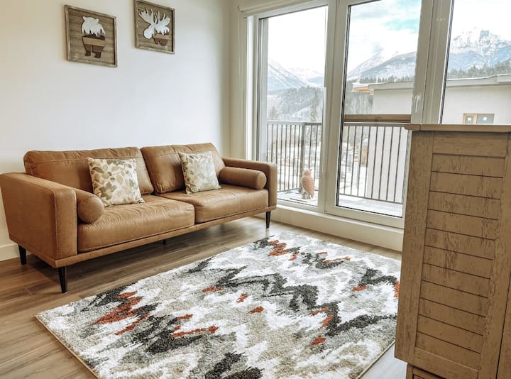 Mount 7 View - Pet Friendly Dt Mountain View Condo - ゴールデン