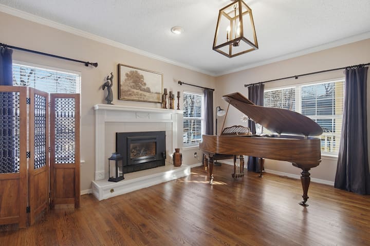 Elegant/10 Minutes From Downtown-fire Pit/jacuzzi - Shell Lake, Sand Springs