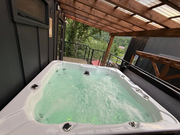 Leaf | Jacuzzi Privat, Pădure, Râu, Pârtie - Pipirig