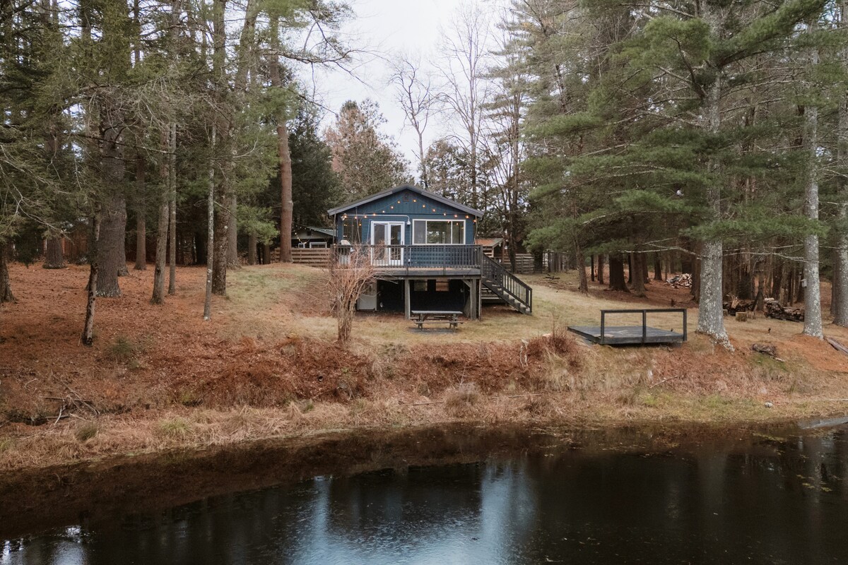Cabines confortables à Beaver Brook Pond - Cabanes à louer à Yulan, New ...