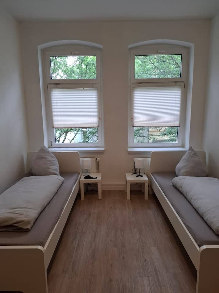 Apartment 8 | Nahe Zentrum | 6 Einzelbetten - Halberstadt