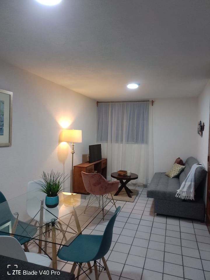 Casa Para 4 Cerca De Poliforum/estacionamiento - León