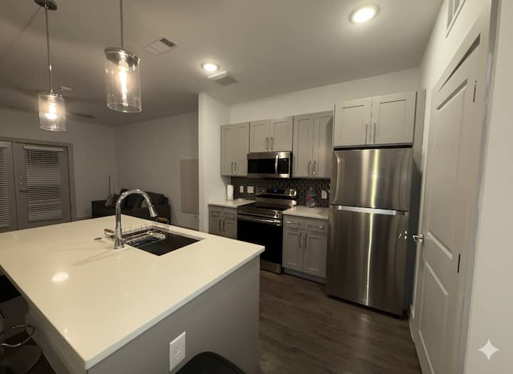 Comfy Modern Apartment. Close To Shops And Dinning - Alamo Ranch - San Antonio