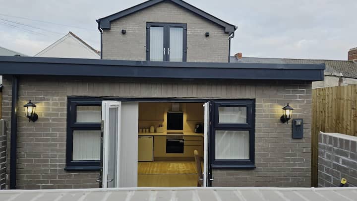 The New Village Cosy Home! - Cardiff