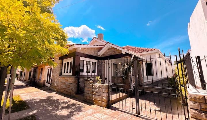 Chalet Marplatense A Una Cuadra Del Mar - Arjantin