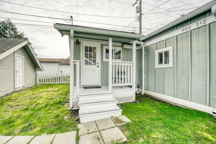 Dog Friendly Cottage With Parking! - Tacoma, WA
