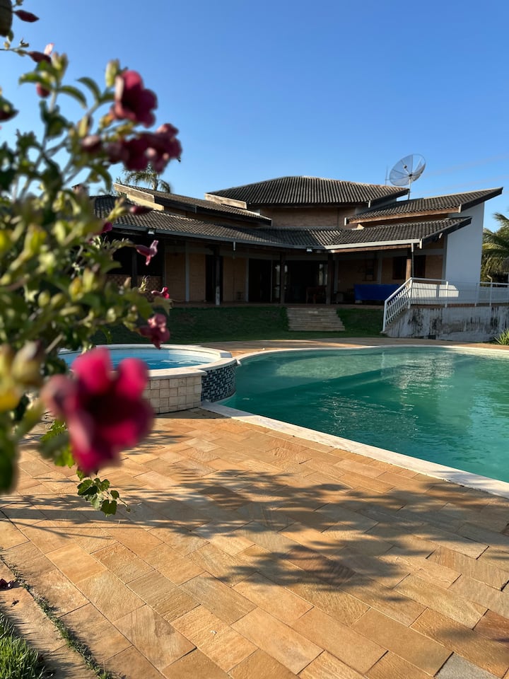 Chácara Premium Com Piscina, Jacuzzi - Familiar - Americana