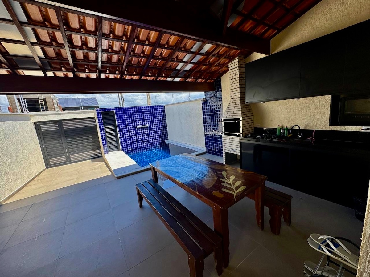 House with pool, great for your rest and leisure - Houses for Rent in ...