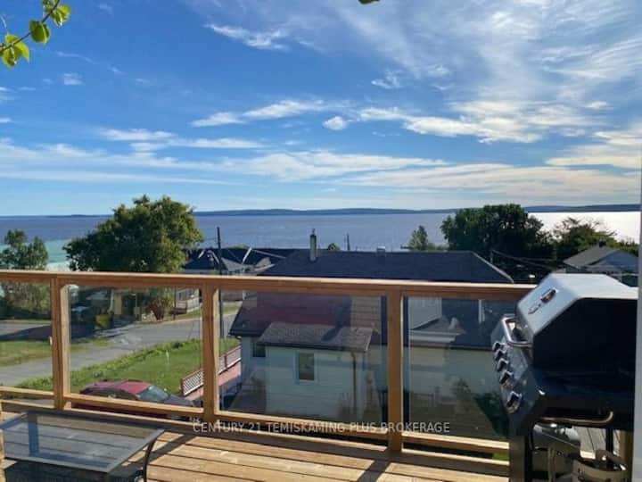 The Lakeview - New Liskeard