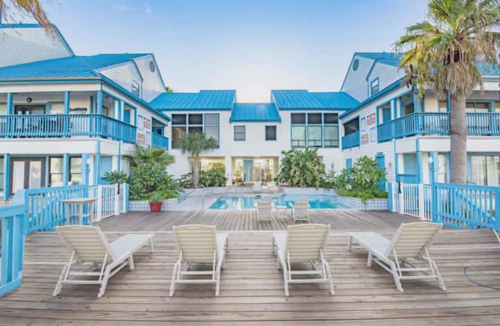 Beautiful Family Size Condo- On The Water - Corpus Christi, TX