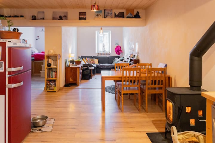 Apparemment Rénové Dans Le Vieux Bourg - Les Gets