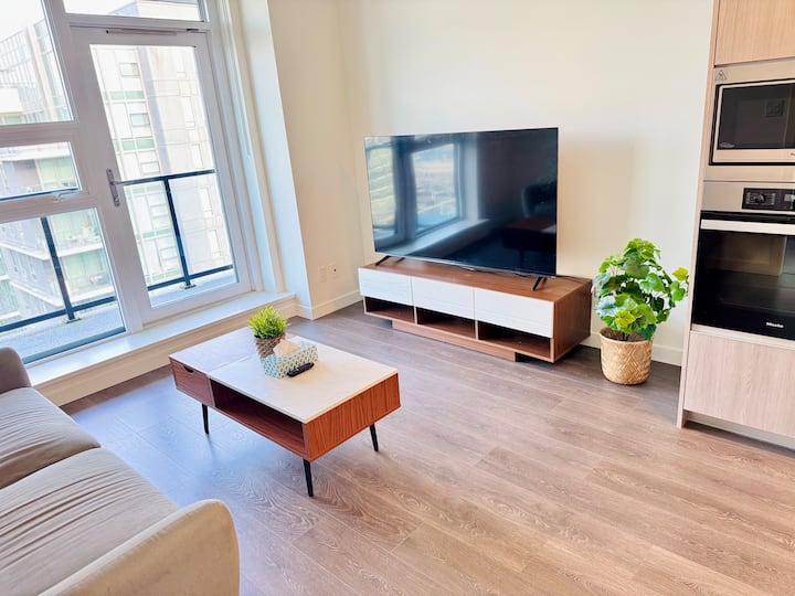 Stylish 1br Suite @ Richmond Center - Richmond