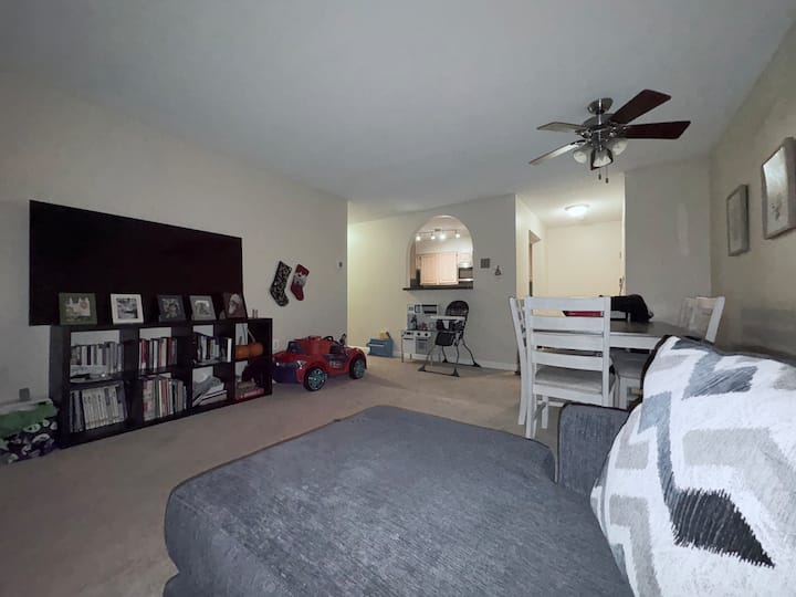 Quiet Home W/ Wi-fi, Laundry & Free Parking - Concord, MA