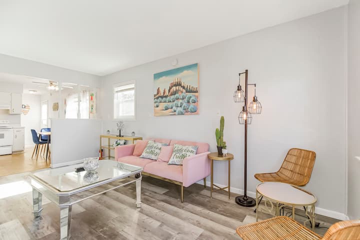 Stylist 2b1b Apt Near Downtown Kc - Independence, MO