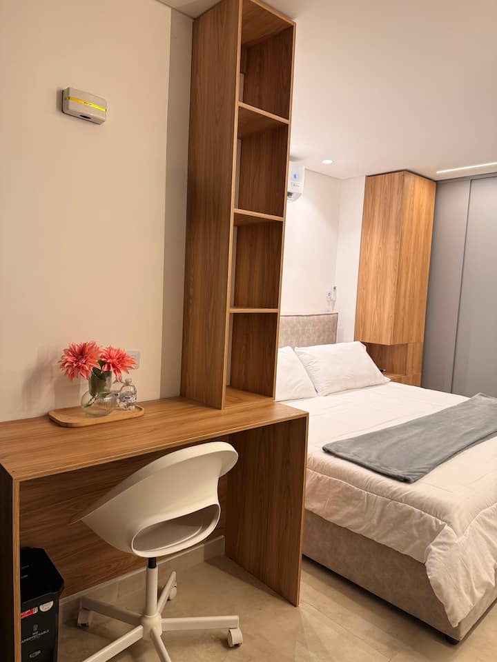 Nomad Loft Laureles | 800mb Fiber•work-ready Space - Medellín