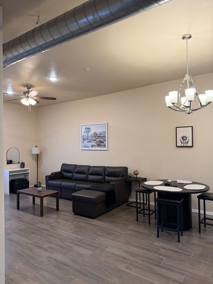 Sonoma Luxe Desert Getaway - Las Cruces, NM