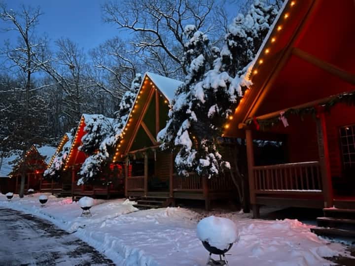 Whirlpool Log Cabins/romantic Getaway In Wi Dells - Wisconsin Dells, WI