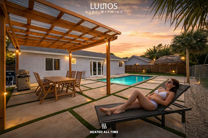 Family Lakefront Lux Paradise/pool/bbq & Mini Golf - Cutler Bay, FL