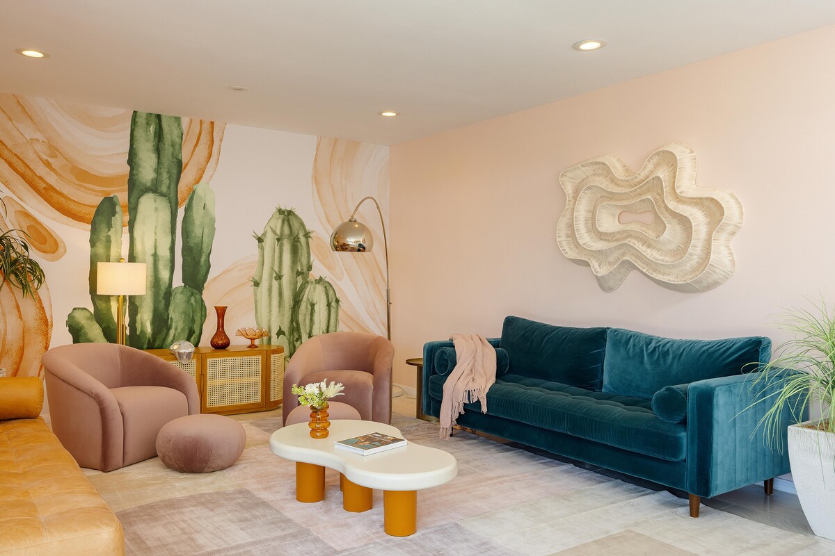 SunnyDaze : oasis moderne dans le désert avec piscine et jacuzzi ...