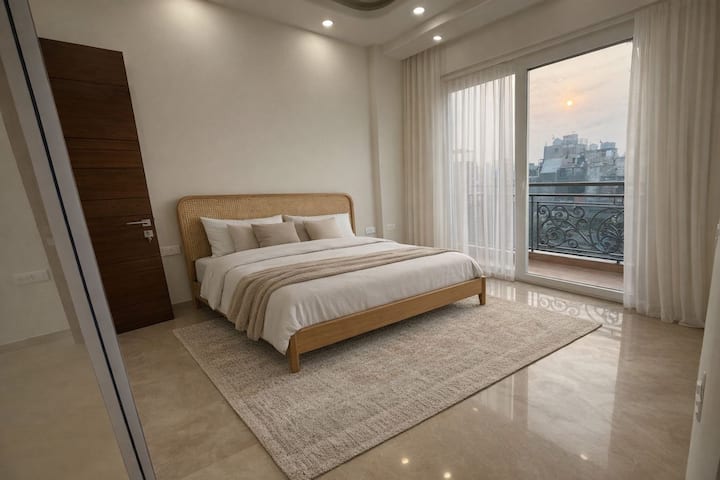 Stylish Luxury 1bhk W/ Balcony | South Delhi - New Delhi