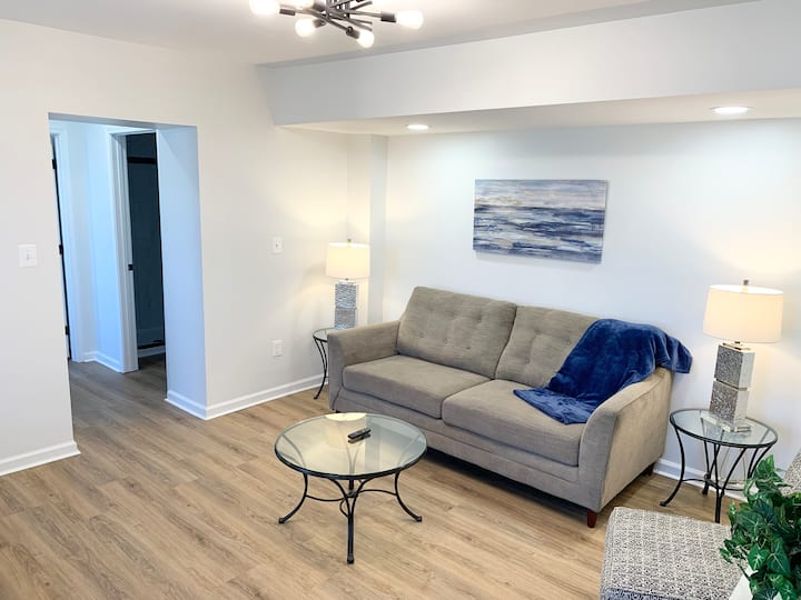 Comfy Cozy 2bd/1.5ba Apt In Federal Hill - Baltimore, MD