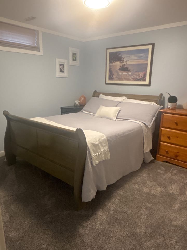 Cozy Basement Suite - Medicine Hat