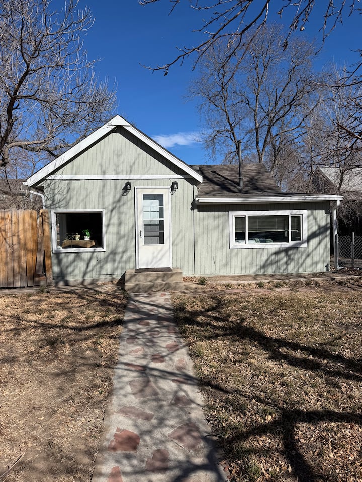 Charming Lafayette Bungalow|downtown| Pets Welcome - Erie, CO