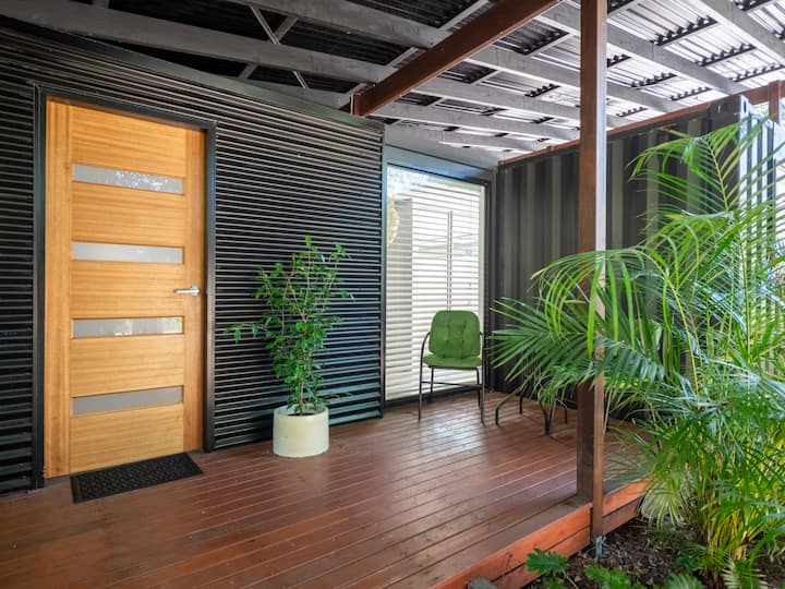 Azure Retreat - Suffolk Park