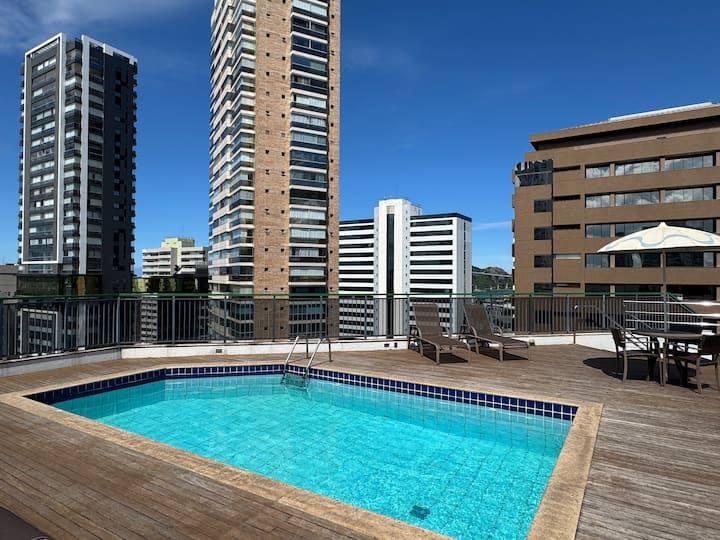 Apto C/ Piscina, Academia E óTima Localização - Vitoria
