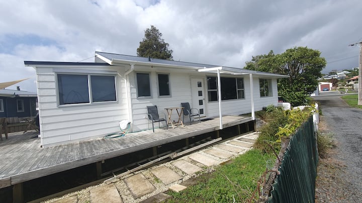 Pet Friendly Raglan Home - Raglan